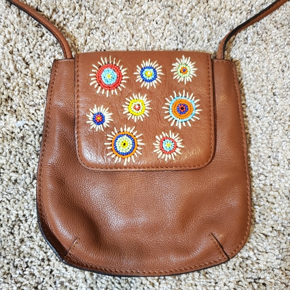 Fossil | Bags | Fossil Brown Leather Beaded Flowers Crossbody Bag ...
